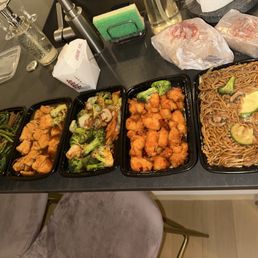 CHANS KITCHEN - Updated December 2025 - 82 Photos & 104 Reviews - 2240 ...