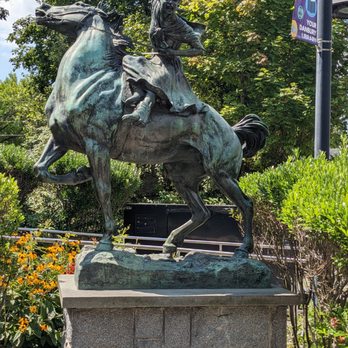SYBIL LUDINGTON STATUE - Updated September 2024 - 170 Main St, Danbury ...