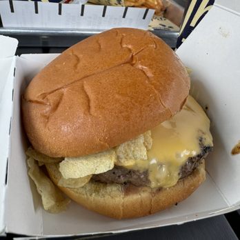 BOBBY’S BURGERS BY BOBBY FLAY - Updated November 2024 - 148 Photos & 95 ...