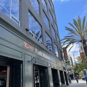 KING’S FISH HOUSE - PINE AVE - Updated November 2024 - 2562 Photos ...