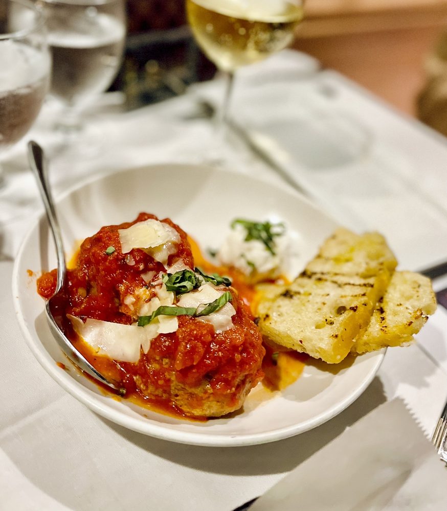 TRESCA - Updated June 2025 - 600 Photos & 625 Reviews - 233 Hanover St ...