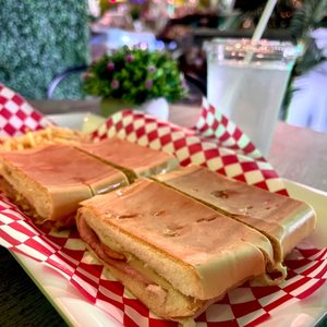 TOUCAN CAFE - Updated June 2024 - 60 Photos - 1691 Forum Pl, West Palm ...