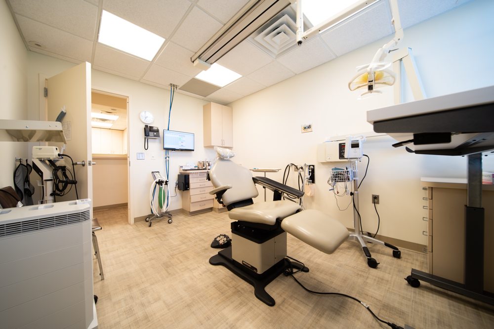 RIVERSIDE ORAL SURGERY - Updated December 2025 - 52 Photos - 33 Clinton ...