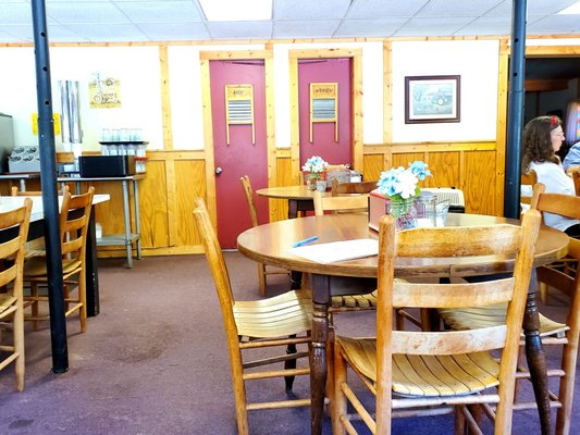 MC’S KOUNTRY KITCHEN - Updated July 2025 - 31 Photos & 29 Reviews ...