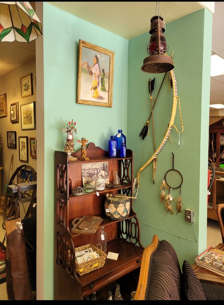 OLD RIDGE ROUTE ANTIQUES - Updated January 2025 - 22 Photos - 2124 ...