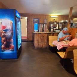 GUMLOG BAR B QUE AND FISH LODGE - Updated December 2025 - 37 Photos ...