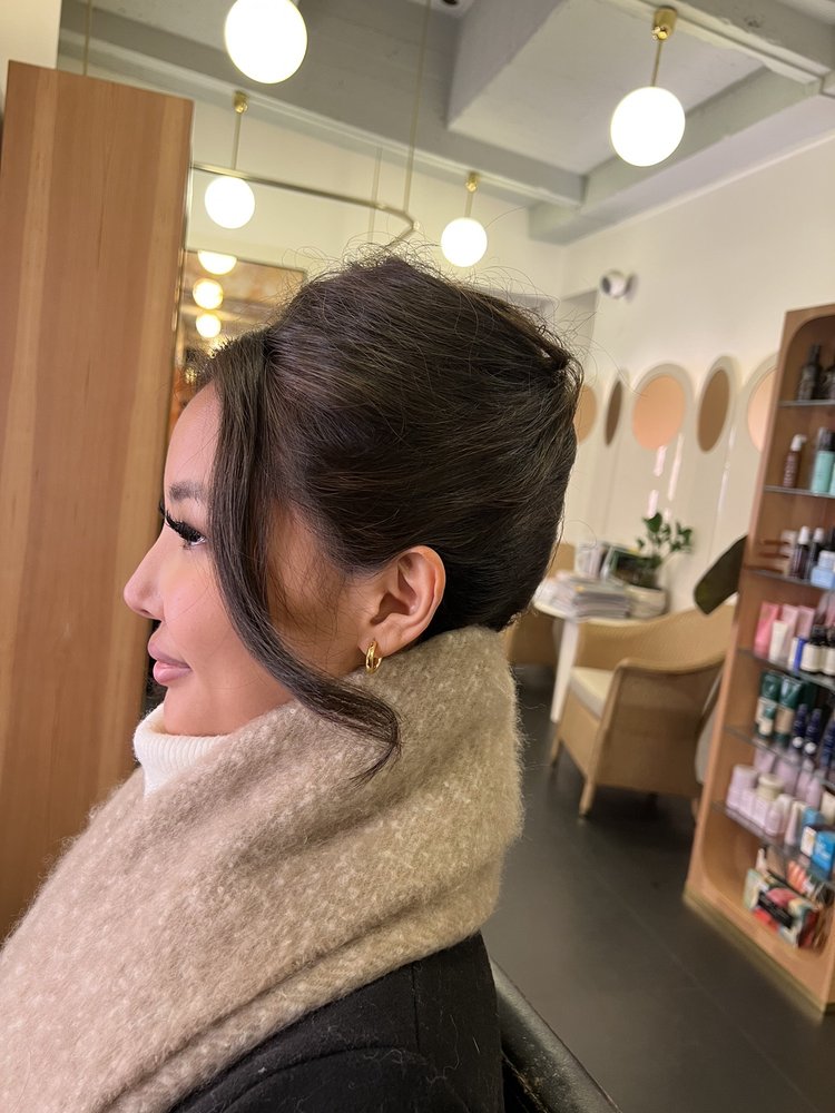 SARAVY - Updated October 2025 - 27 Photos & 19 Reviews - 29 rue Saint ...