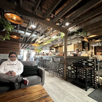 CAJÉ COFFEE ROASTERS - HALEY ST - 814 Photos & 367 Reviews - 416 E ...