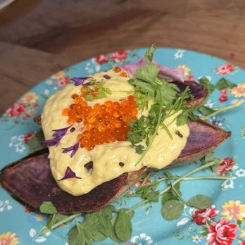 LILITH - Updated July 2024 - 239 Photos & 57 Reviews - 238 Spahr St ...