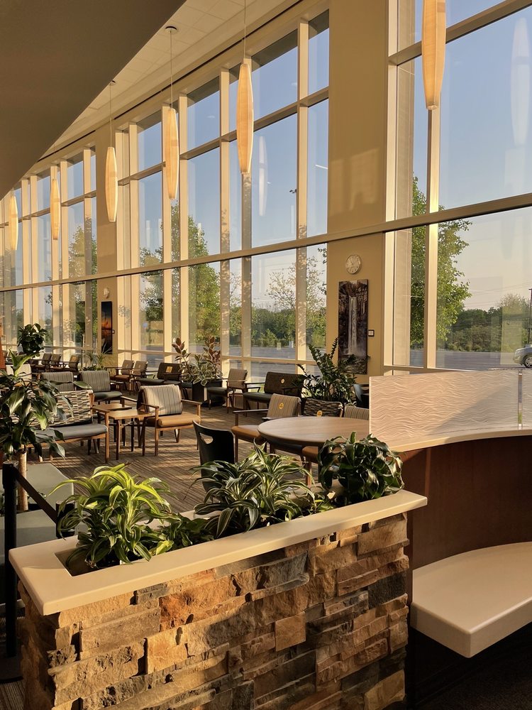 URMC-ROCHESTER - Updated October 2025 - 11 Photos - 200 E River Rd ...