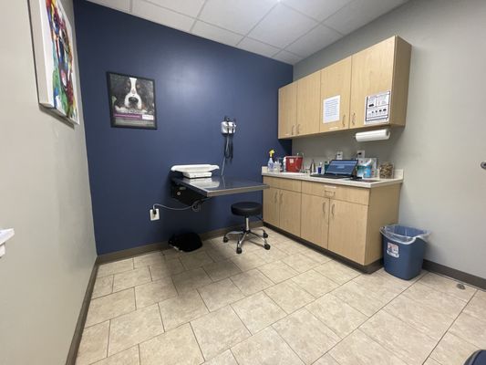 TIMONIUM ANIMAL HOSPITAL - Updated June 2026 - 24 Photos & 60 Reviews ...