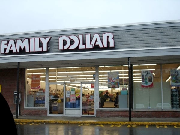 FAMILY DOLLAR - Updated June 2024 - 2611 2nd Ave, Watervliet, New York ...