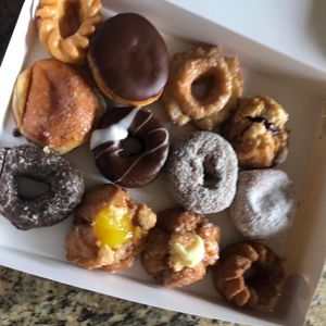 DUFFIN’S DONUTS - 389 Photos & 282 Reviews - 1391 41st Avenue E ...