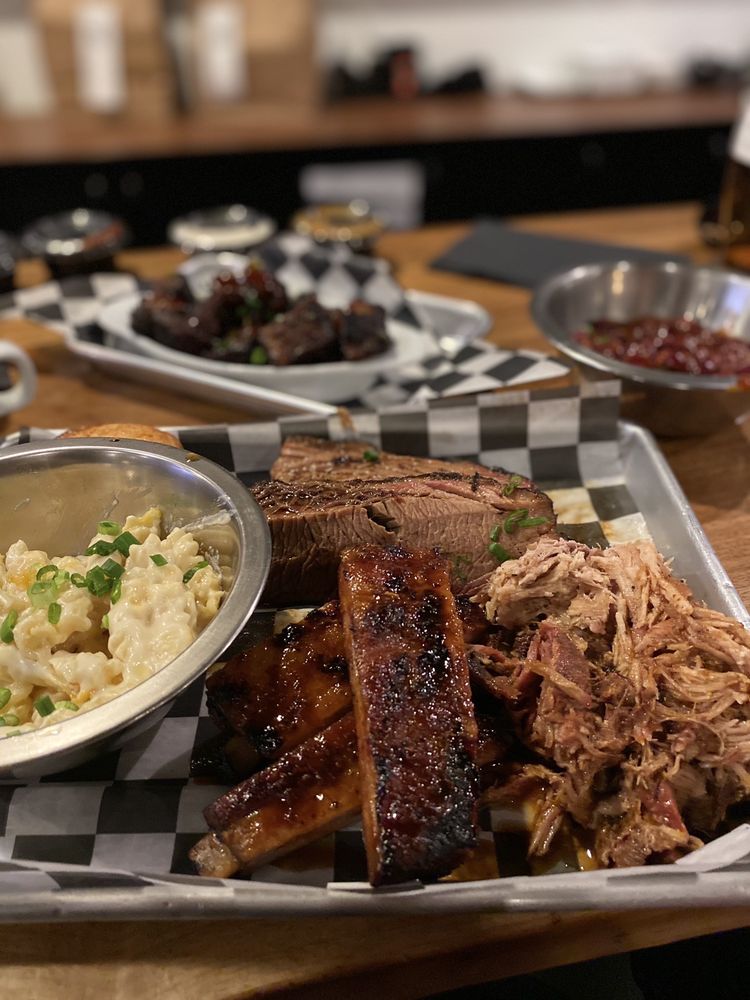 EMBERS SMOKEHOUSE AND TAP - 49 Photos & 65 Reviews - 237 W Butler Ave ...