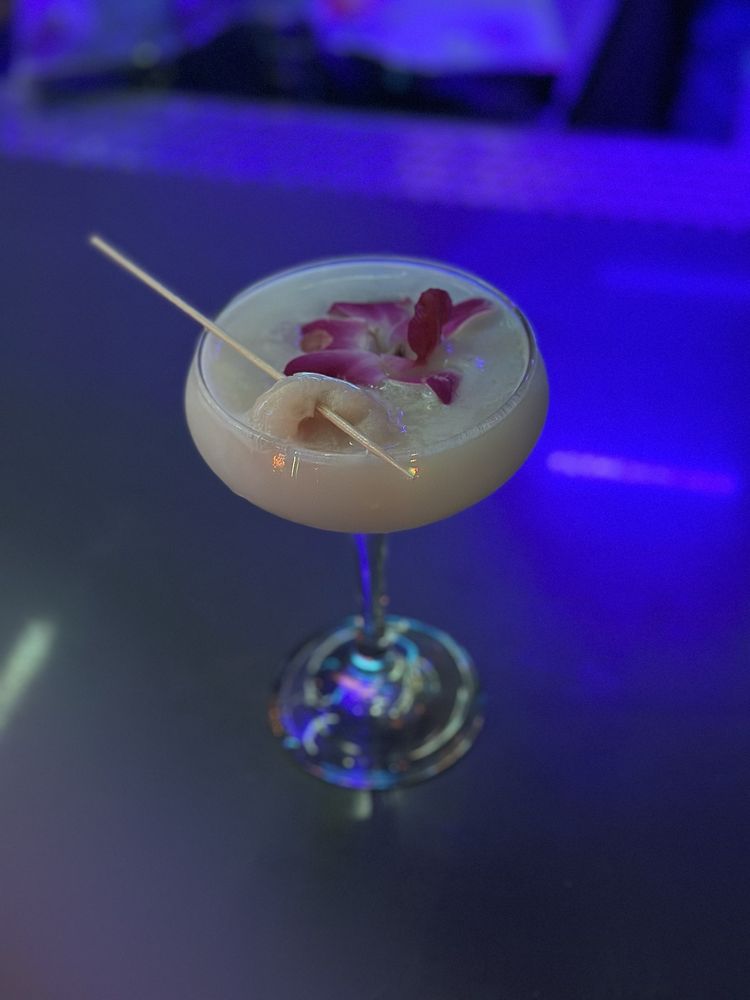 HIGHKEY RAINFOREST ROOFTOP - Updated October 2025 - 377 Photos & 208 ...