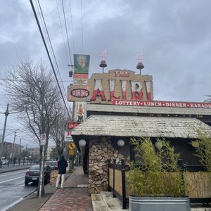 THE ALIBI TIKI LOUNGE - 379 Photos & 515 Reviews - Food near Portland ...