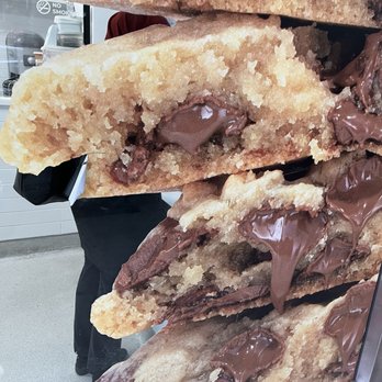 CRUMBL - UPPER EAST SIDE - Updated May 2025 - 218 Photos & 155 Reviews ...