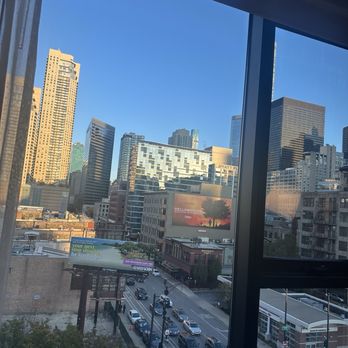 MOXY CHICAGO DOWNTOWN - Updated December 2024 - 550 Photos & 208 ...