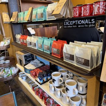 ICONIK COFFEE ROASTERS, LUPE - Updated October 2025 - 167 Photos & 127 ...