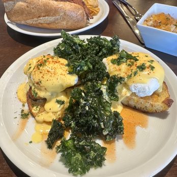 DELILAH’S - Updated May 2024 - 42 Photos & 31 Reviews - 115 N Adams St ...