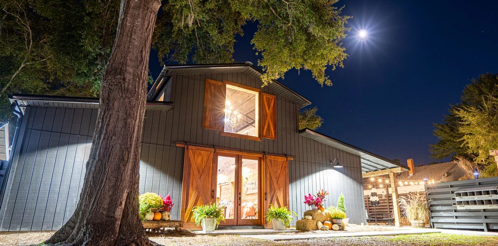 MONCRIEF SQUARE - Updated October 2025 - 11 Photos - 205 N Laurel St ...