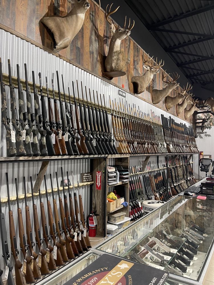 DURY’S GUNS - 13 Photos & 62 Reviews - 1039 NE Loop 410, San Antonio ...