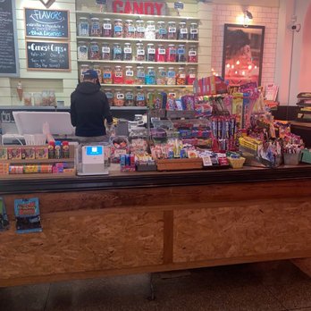 LICKITY SPLIT FROZEN CUSTARD & SWEETS - Updated December 2025 - 173 ...