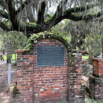 COLONIAL PARK CEMETERY - Updated October 2025 - 431 Photos & 69 Reviews ...