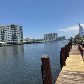 DECK 84 - Updated June 2024 - 1507 Photos & 1649 Reviews - 840 E ...