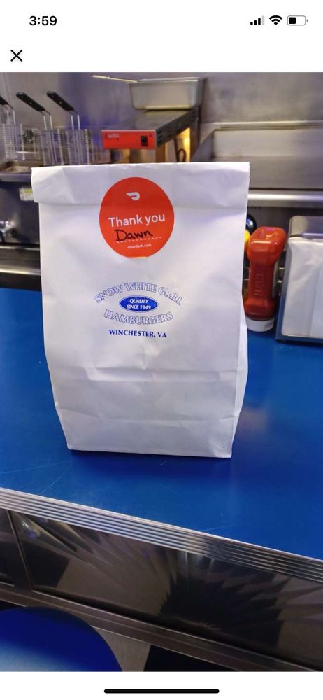 SNOW WHITE GRILL - Updated March 2025 - 21 Photos & 95 Reviews - 159 N ...