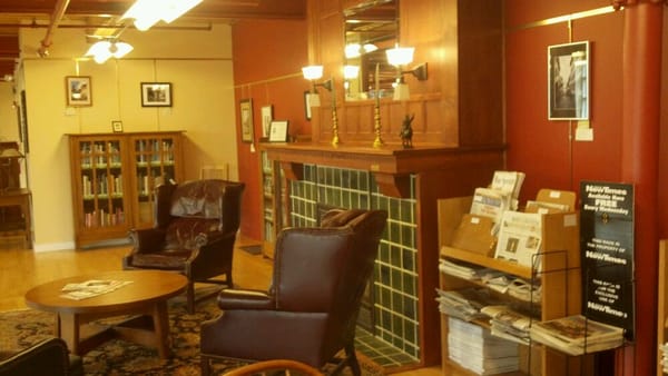 FAYETTEVILLE FREE LIBRARY - Updated October 2025 - 25 Photos & 16 ...