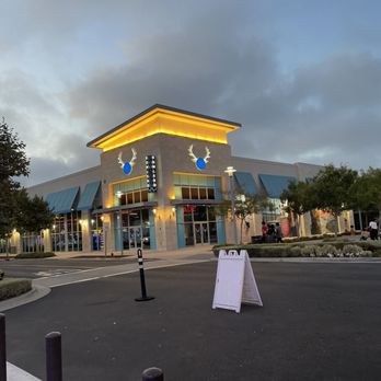 BOWLERO OXNARD - Updated December 2025 - 163 Photos & 194 Reviews - 601 ...