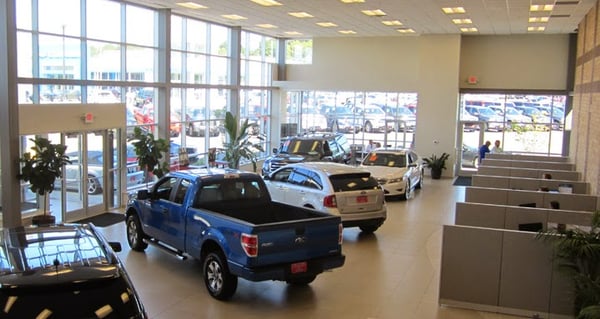 METROPOLITAN FORD - Updated May 2026 - 71 Reviews - 12477 Plaza Dr ...