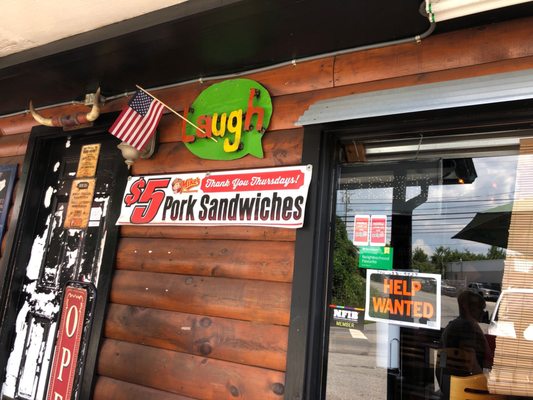 MIKE’S TRACKSIDE BBQ - 106 Photos & 200 Reviews - 3950 E 1st St, Blue ...