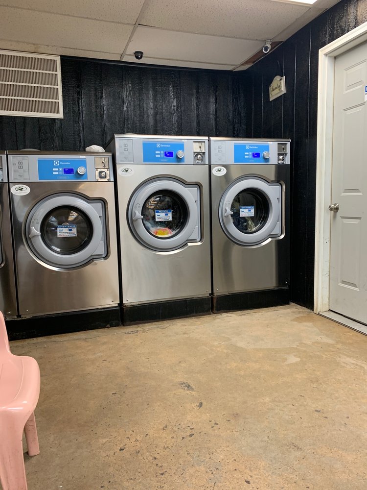 ROBIN’S LAUNDRY - Updated July 2025 - 22 Photos & 11 Reviews - 902 S B ...