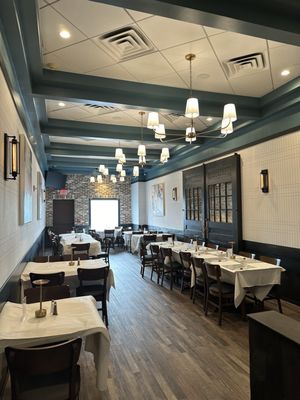 PRESS 195 - Updated August 2025 - 142 Photos & 66 Reviews - 1048 Old ...