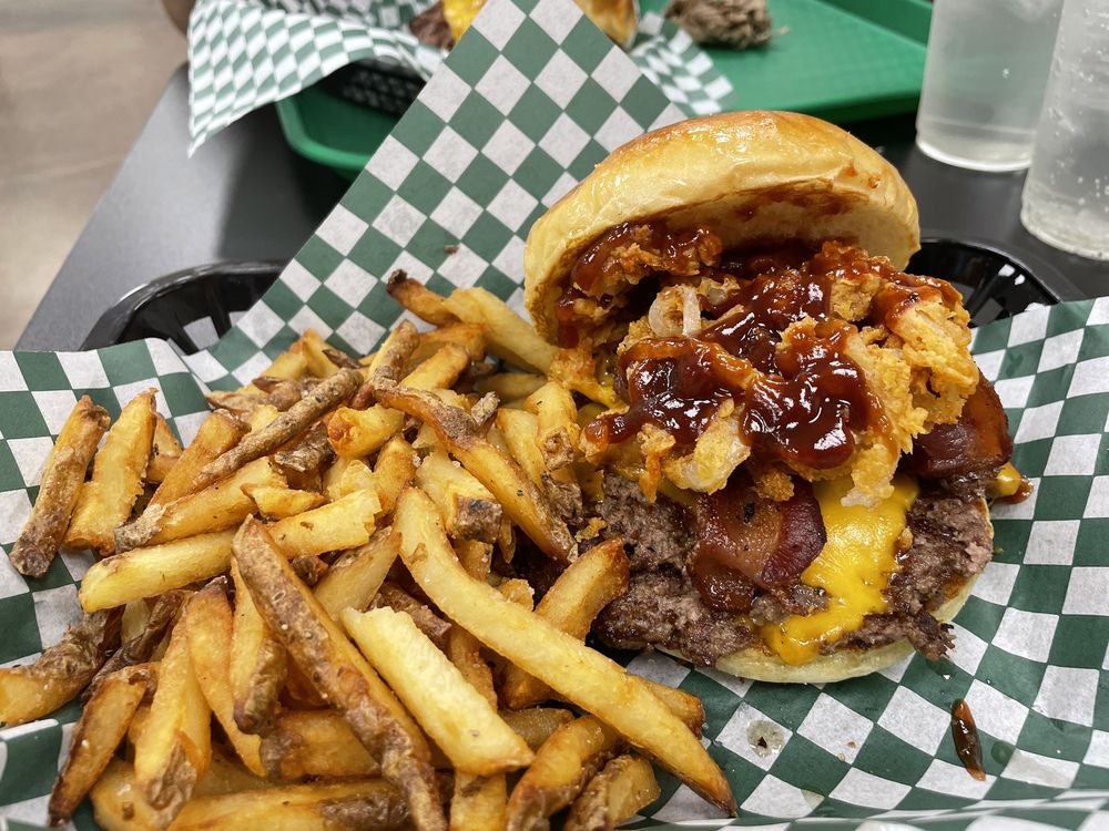 FOUNDATION BURGER - Updated June 2024 - 15 Photos & 17 Reviews - 5419 ...