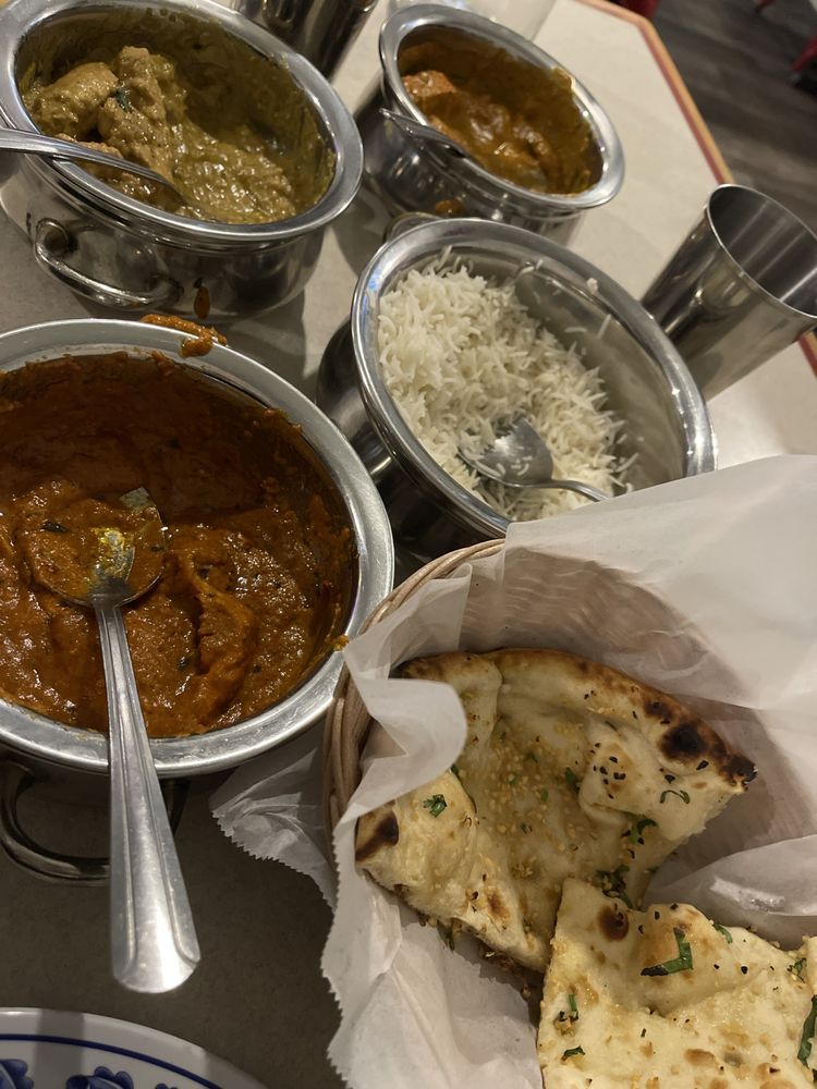 NAAN N CURRY - 10 Photos & 26 Reviews - 10915 NE Fourth Plain Blvd ...
