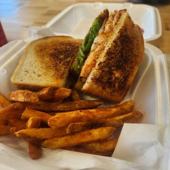 SMACKERS - Updated August 2025 - 140 Photos & 84 Reviews - 7780 US-64 ...