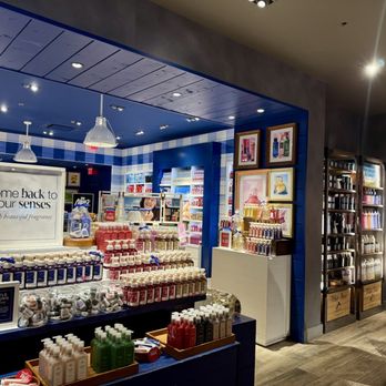 BATH & BODY WORKS - Updated March 2026 - 82 Photos & 73 Reviews - 12540 ...