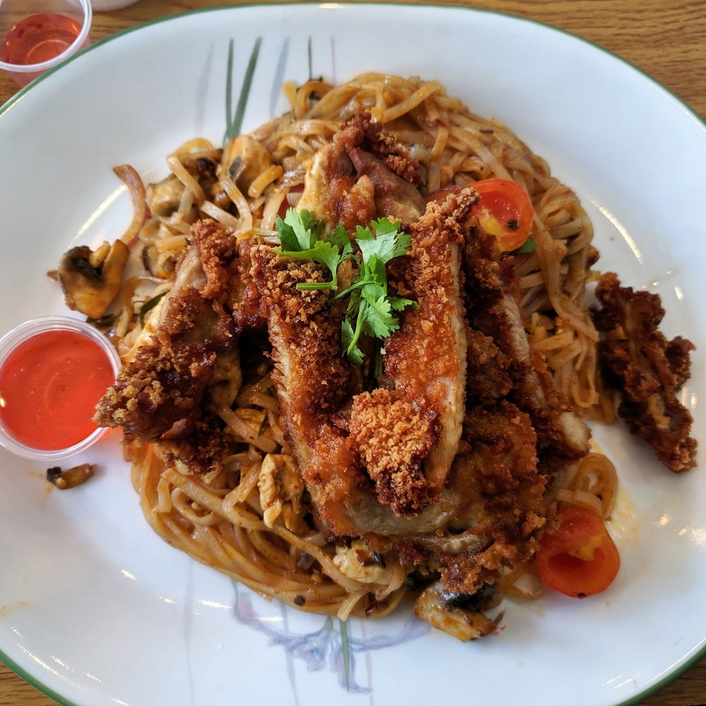 ROD THAI FAMILY TASTE - 393 Photos & 466 Reviews - 94 Peterborough St ...