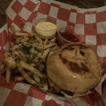 AHBA - Updated 05/2025 - 210 Photos & 125 Reviews - 2937 Bristol St ...