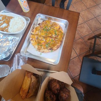 MOTU INDIAN KITCHEN - Updated May 2024 - 29 Photos & 10 Reviews - 520 N ...