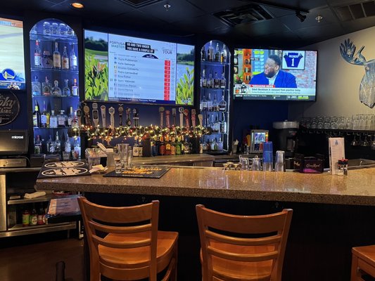 BLUE MOOSE BURGERS & WINGS - 474 Photos & 832 Reviews - 2430 Teaster Ln ...