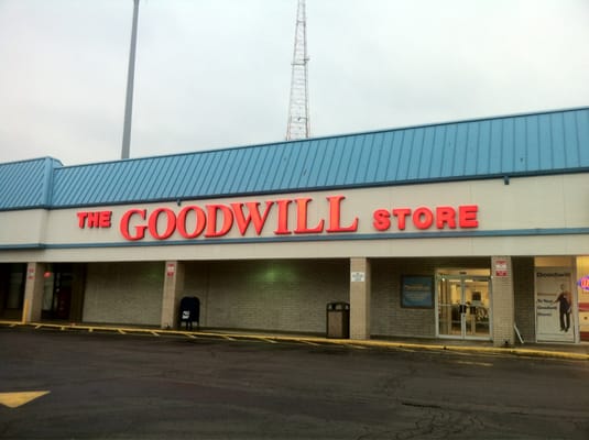 GOODWILL - Updated July 2025 - 1040 Patterson Rd, Dayton, Ohio ...