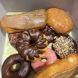 DONUT & MUFFIN FACTORY - 75 Photos & 204 Reviews - 201 4th St NE ...