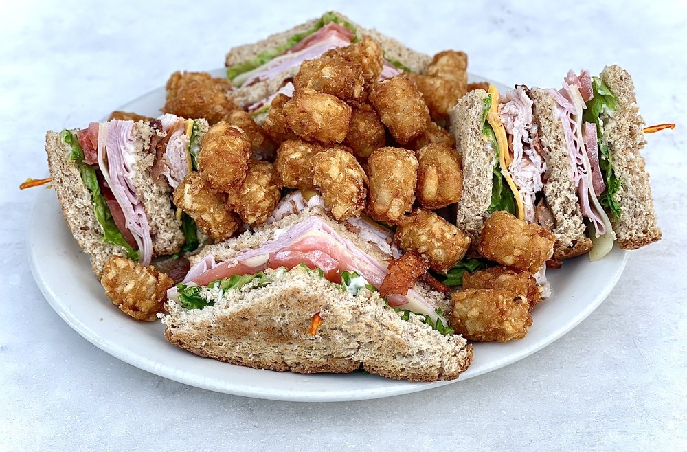 AJ GATORS SPORTS BAR & GRILL - Updated February 2025 - 143 Photos & 116 ...