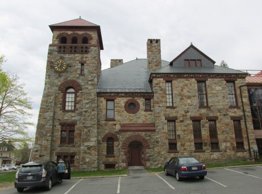 GALE FREE LIBRARY - Updated December 2025 - 33 Photos - 23 Highland St ...