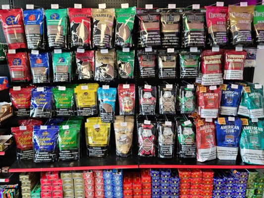 SMOKER FRIENDLY - Updated December 2025 - 17 Photos - 210 Risner St ...