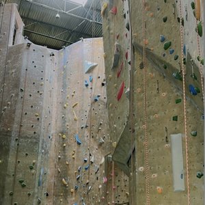 MESA RIM CLIMBING CENTER - MIRA MESA - 145 Photos & 289 Reviews - 10110 ...